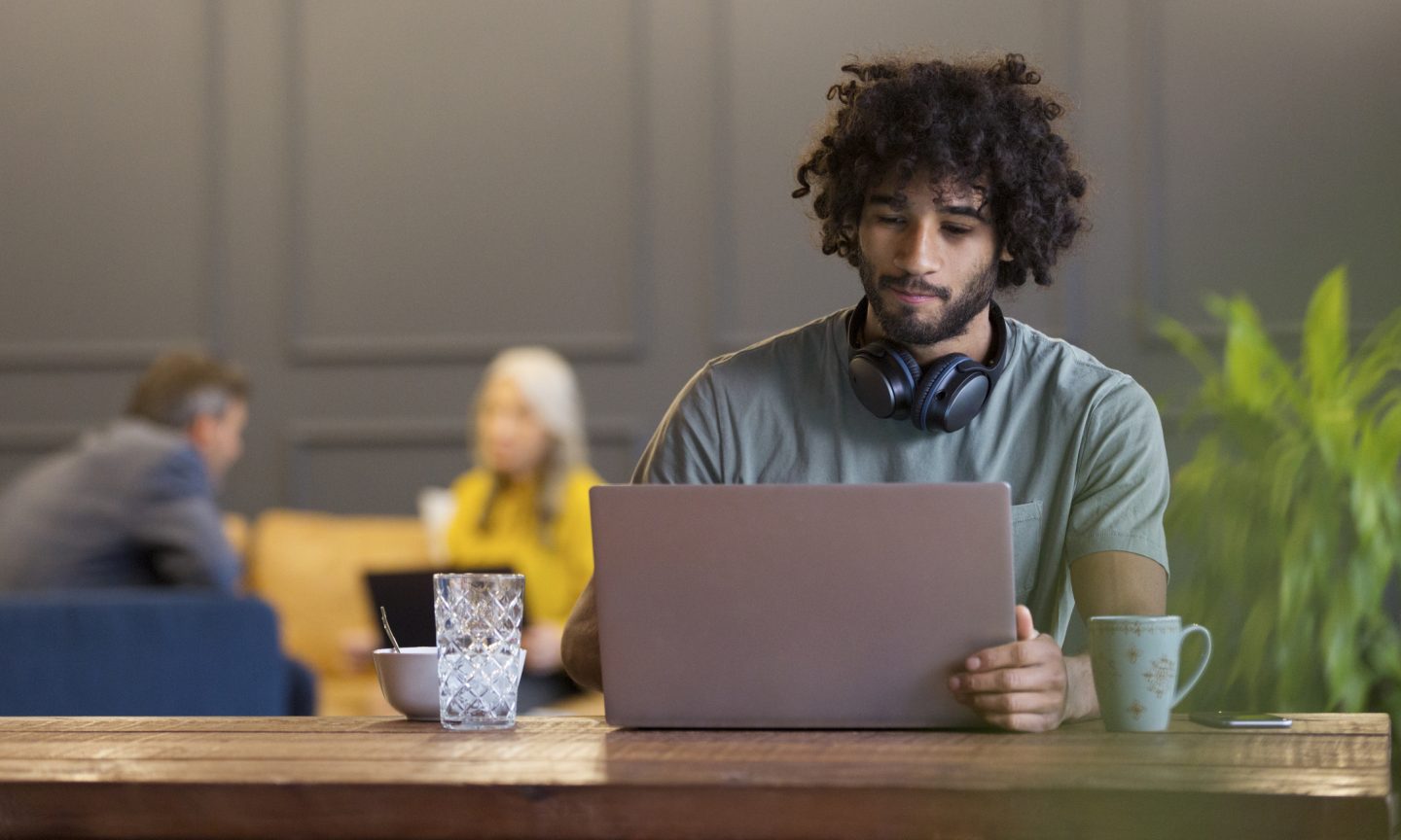 Crypto.com Onchain Wallet Review 2025: Pros, Cons and How It Compares ...