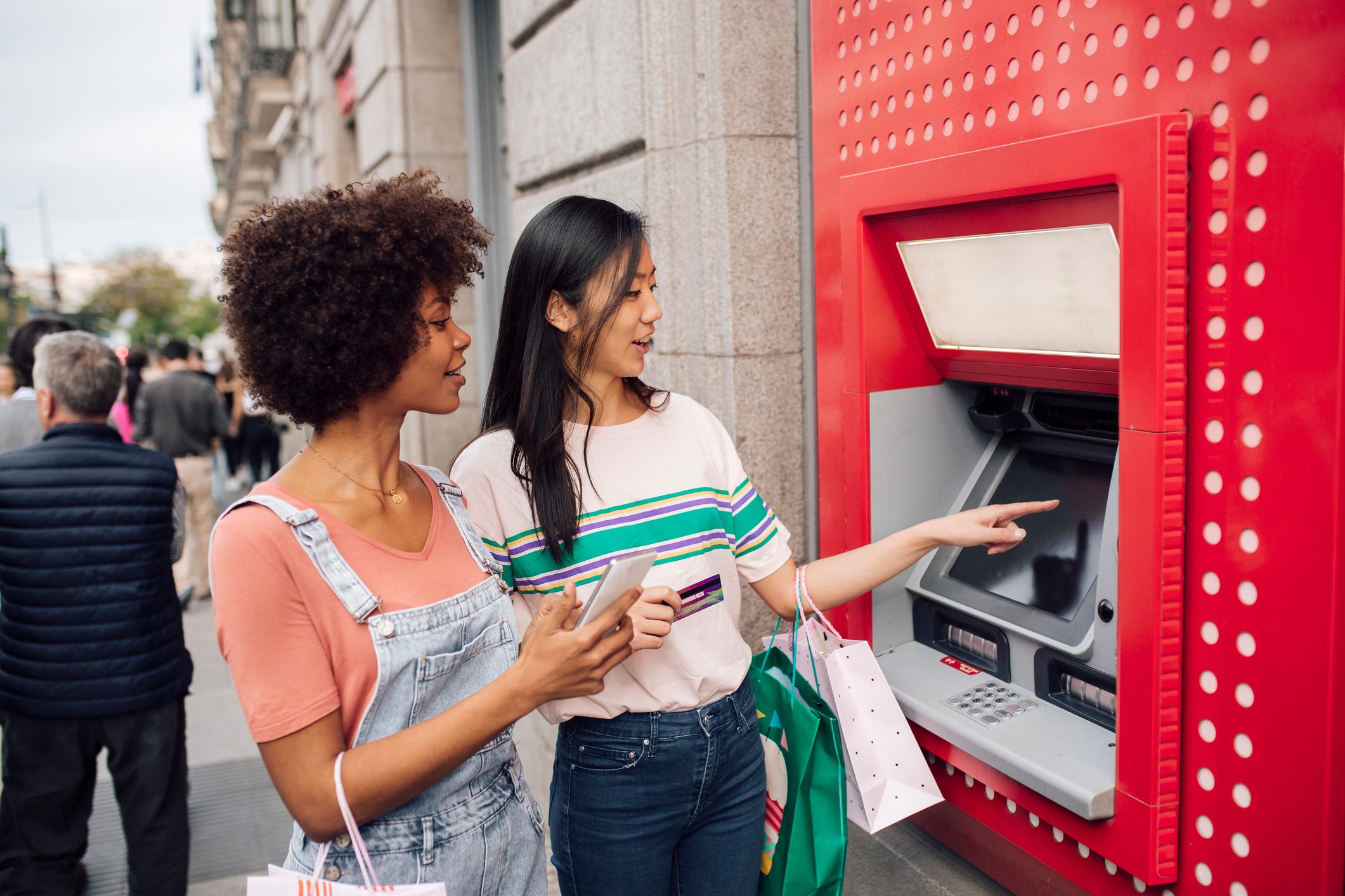 How to use an ATM: Step-by-step guide - NerdWallet Canada