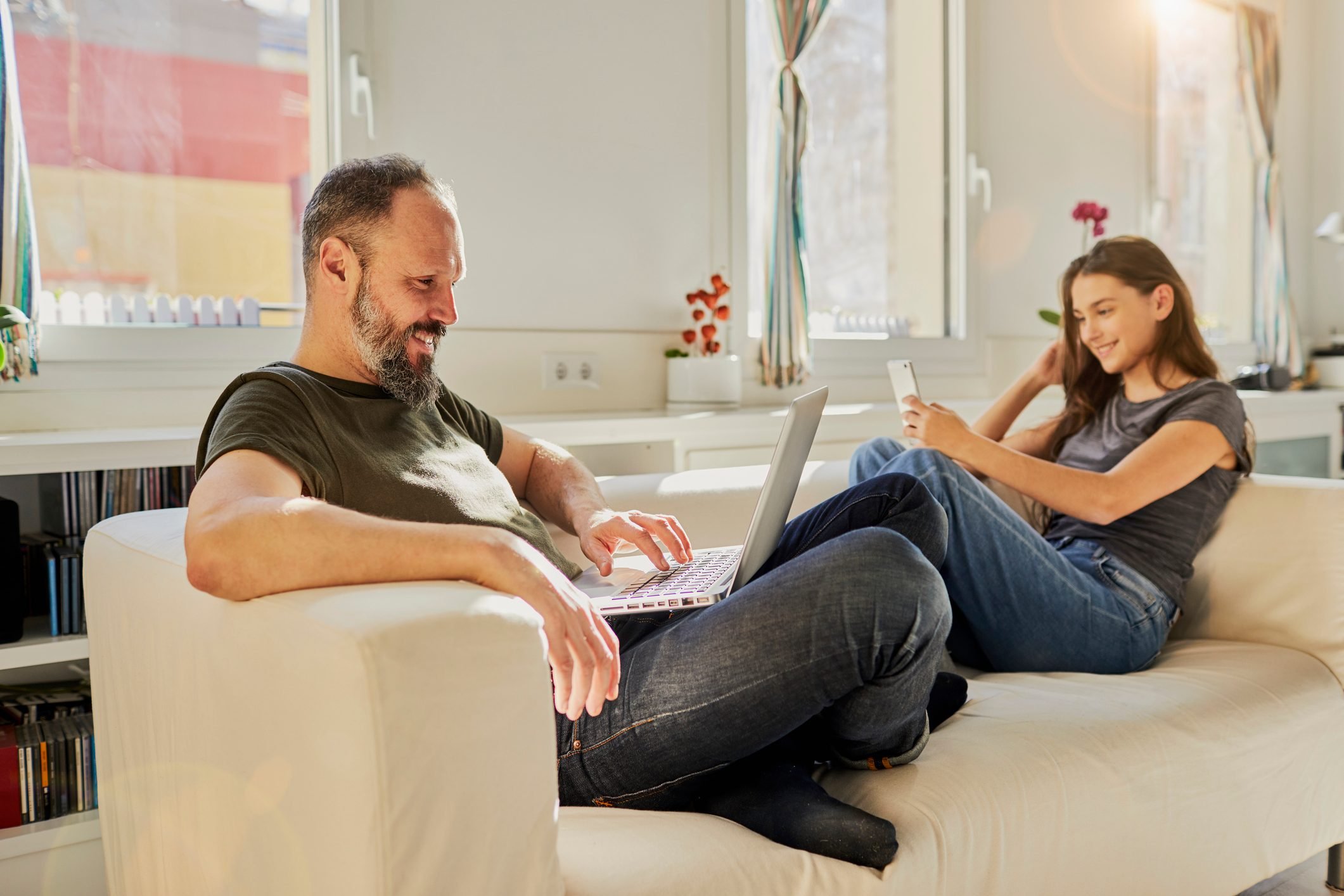 How Do Cashable and Redeemable GICs Work? - NerdWallet Canada