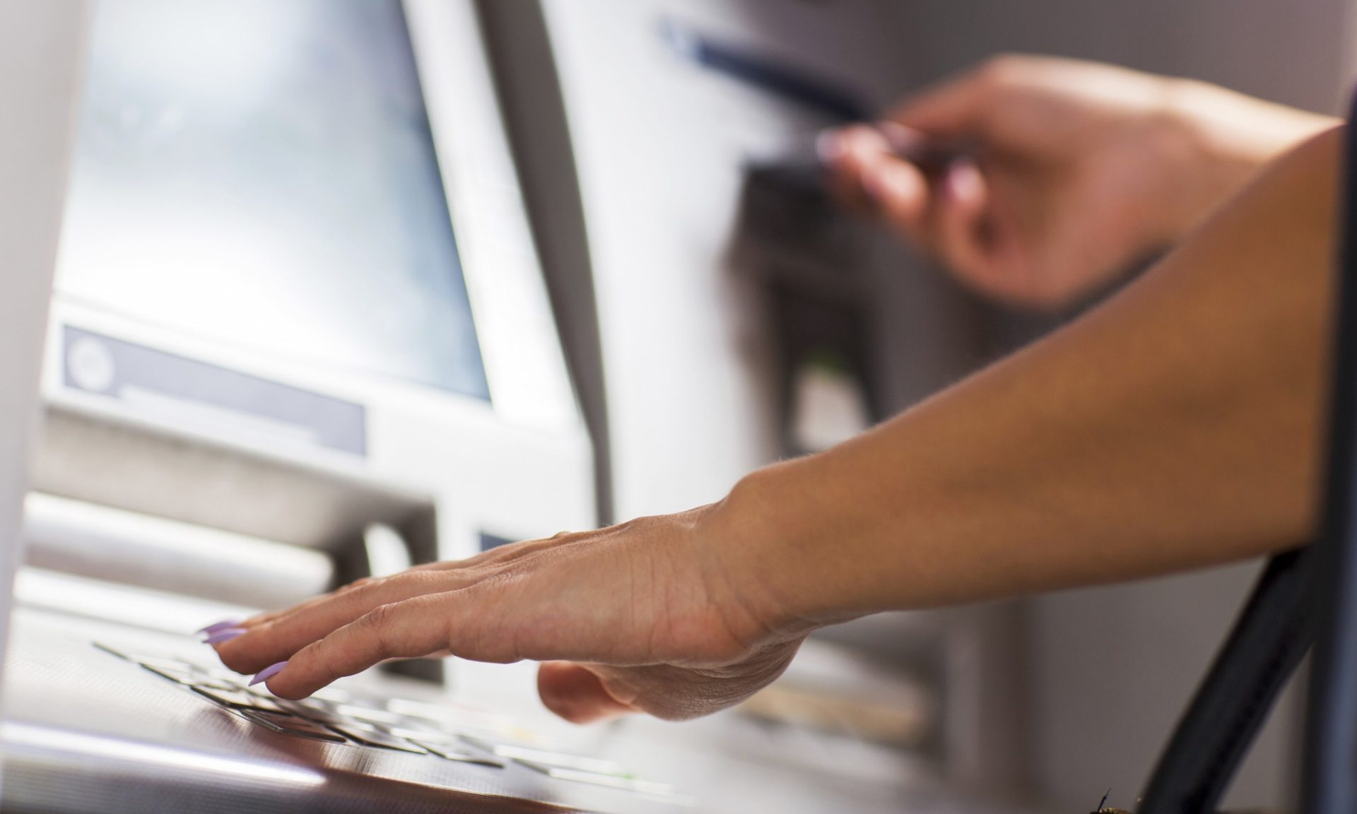 How to Avoid ATM Fees - NerdWallet