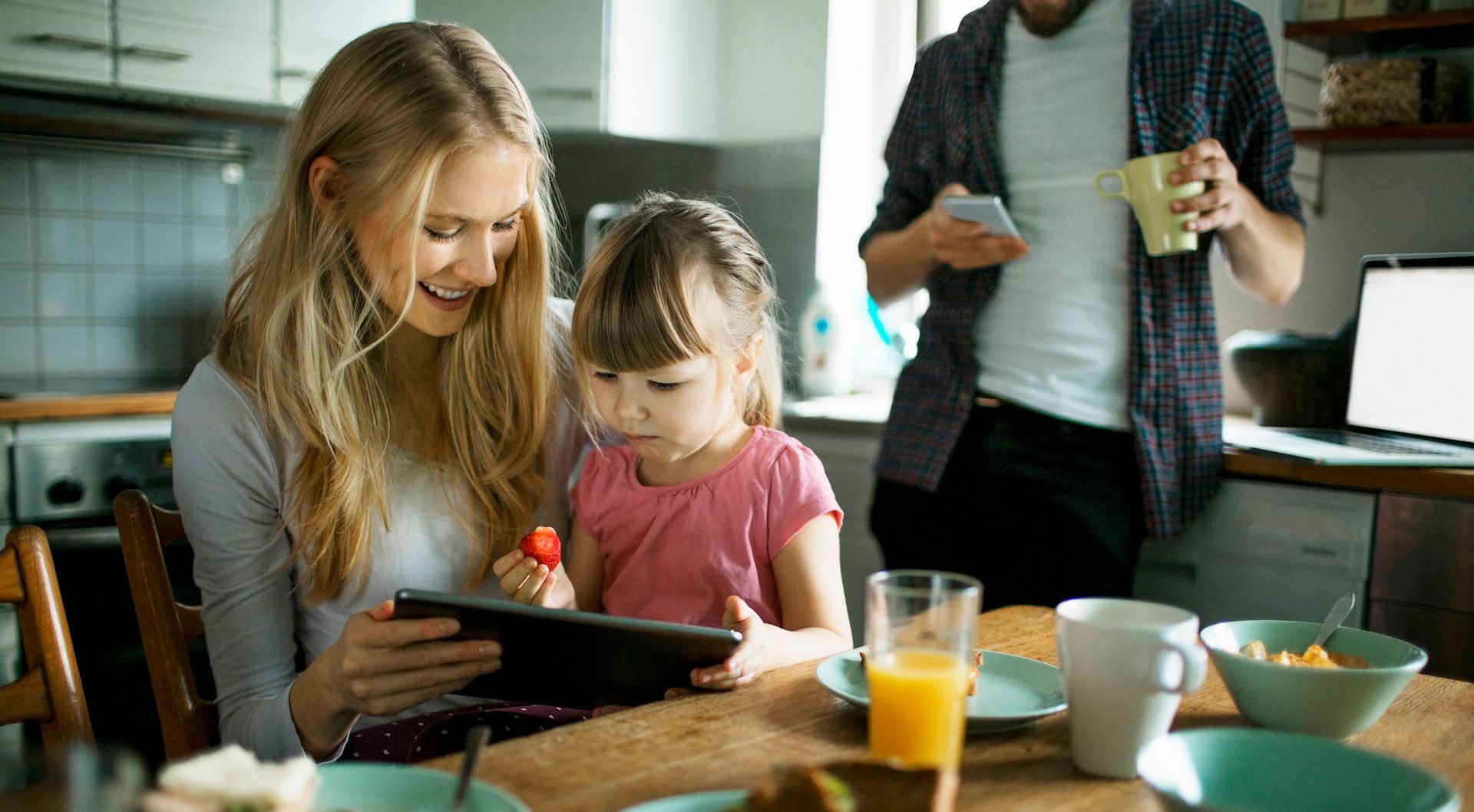 529 Plan vs. Roth IRA: Which Is Best For College Savings? - NerdWallet