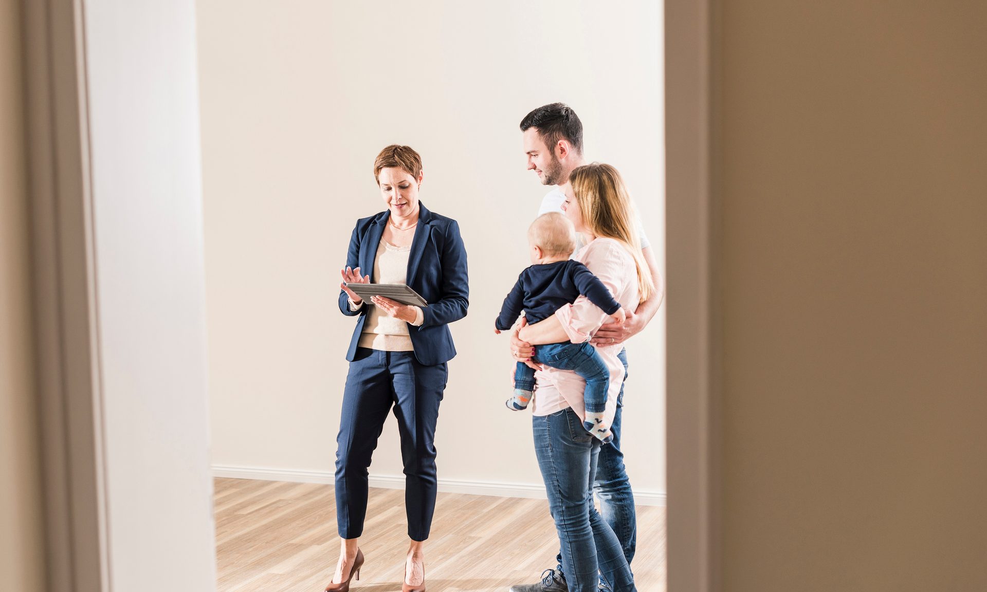 Independent Contractor Taxes: A 2025 Guide - NerdWallet