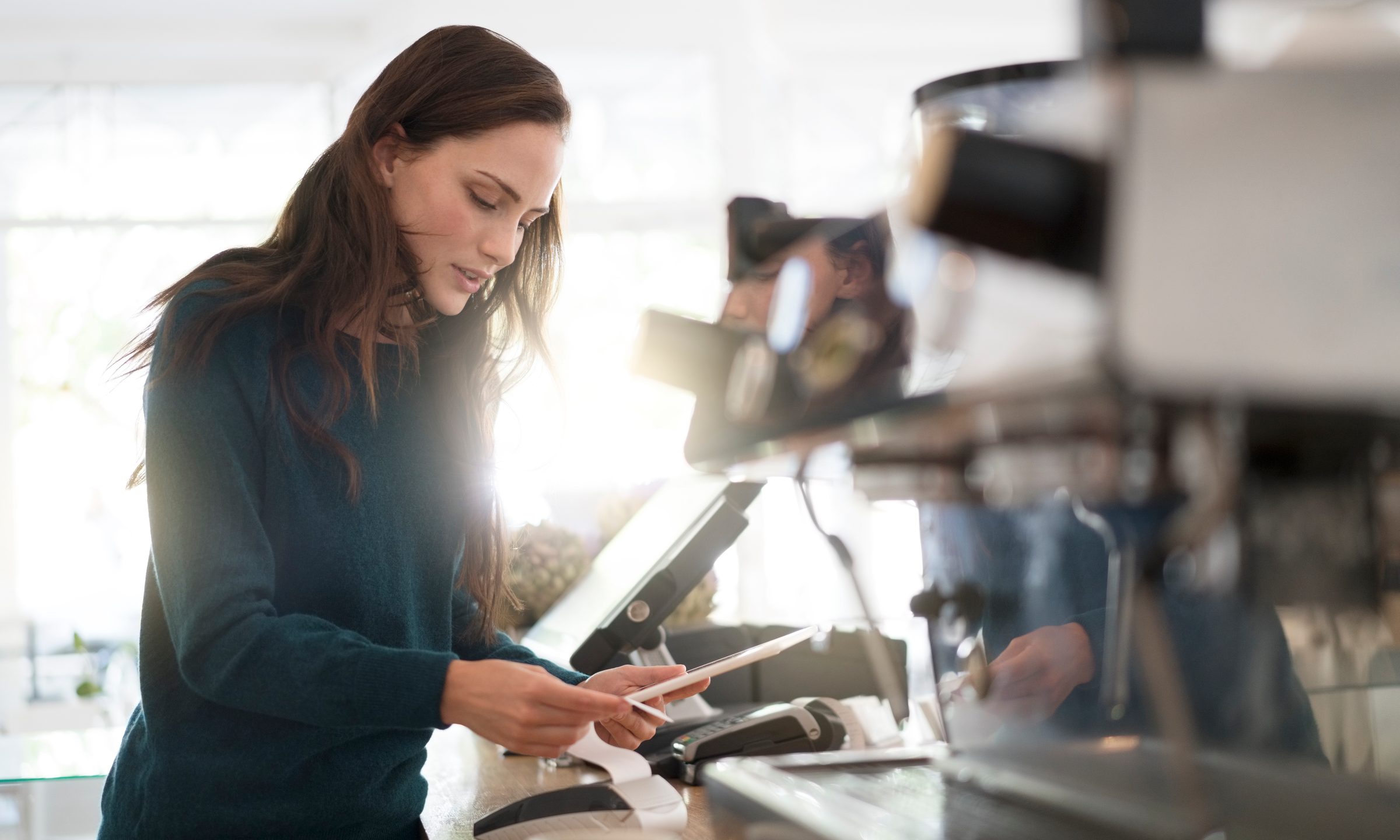 Clover vs. Square: Which Is Right for Your Business in 2025? - NerdWallet