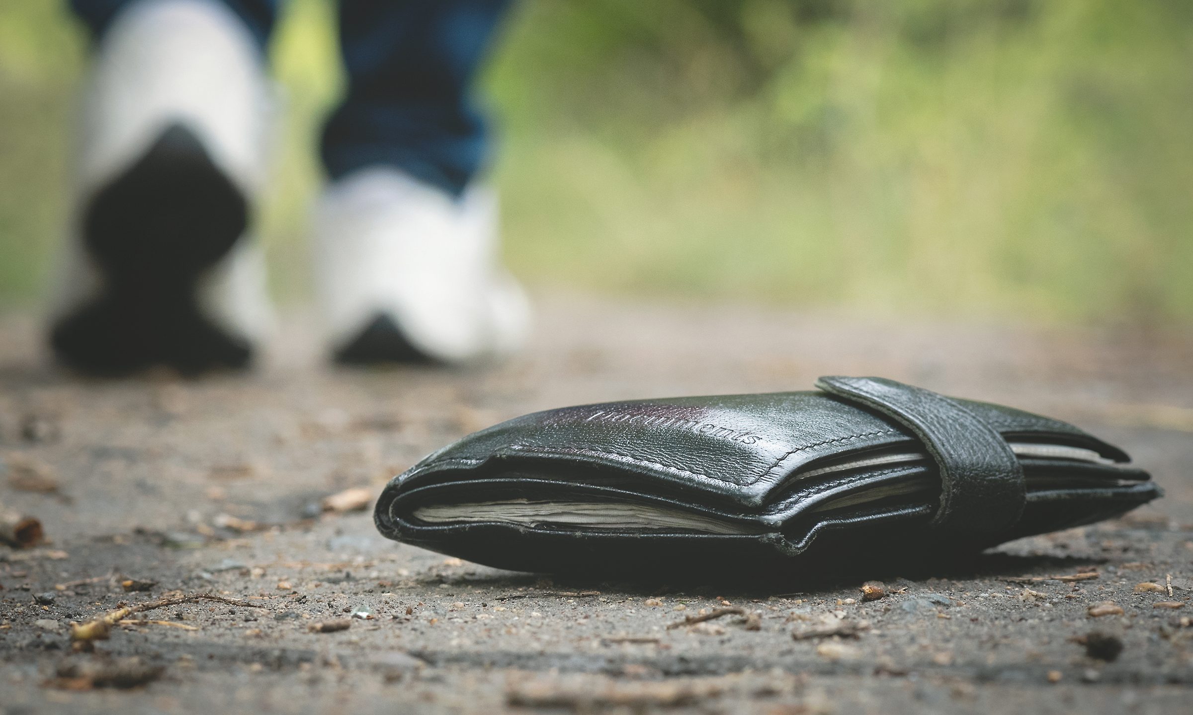 Lost Wallet? Take These 5 Steps Now - NerdWallet Canada